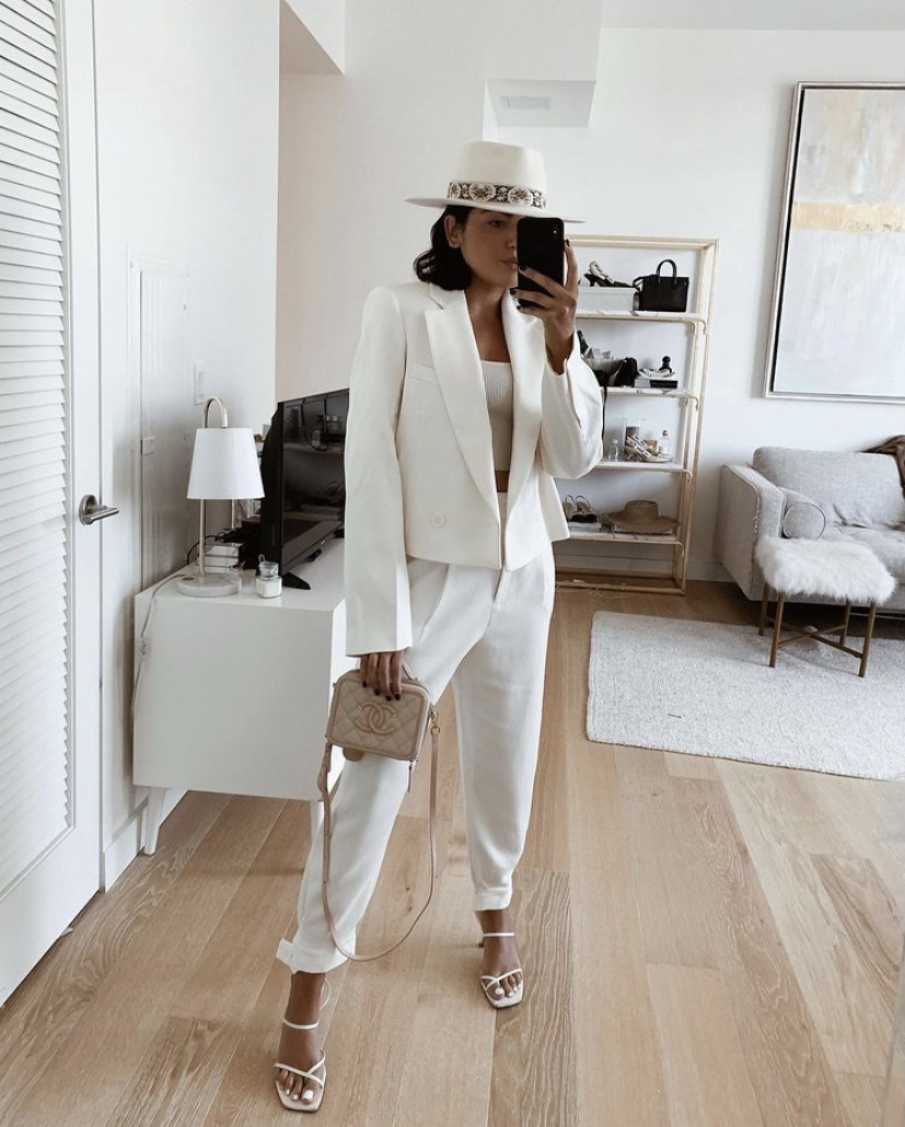 How to Dress Simple But Stylish: Build a Minimalistic Wardrobe Capsule ...