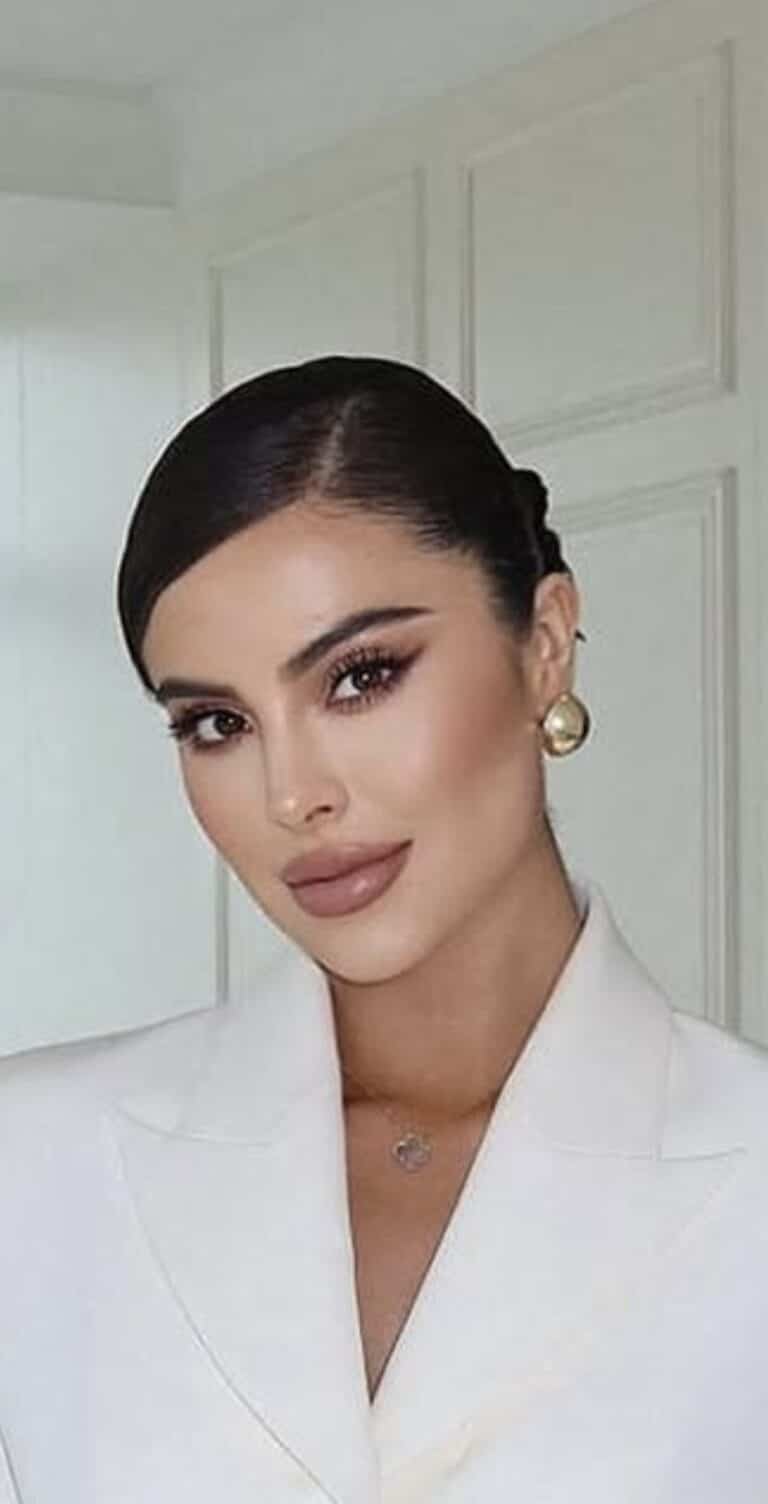 Olive Skin Tone: Your Complete Guide - Image Consultant Training ...